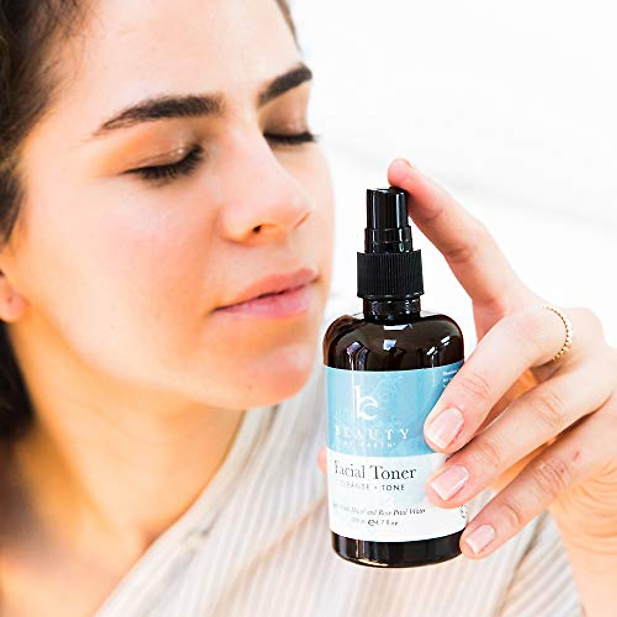 Facial Toner with Organic and Natural Witch Hazel Rose Water Astringent - Best Hydrating and Clarifying Face Spray for Daily Use, No Alcohol or Oil, Skin Cleansing for Men and Women, 4oz