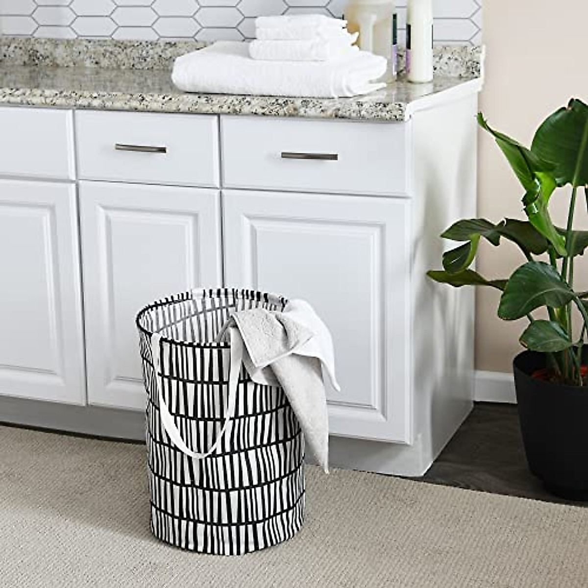 Household Essentials Round Krush Hamper with Handles, Black and White