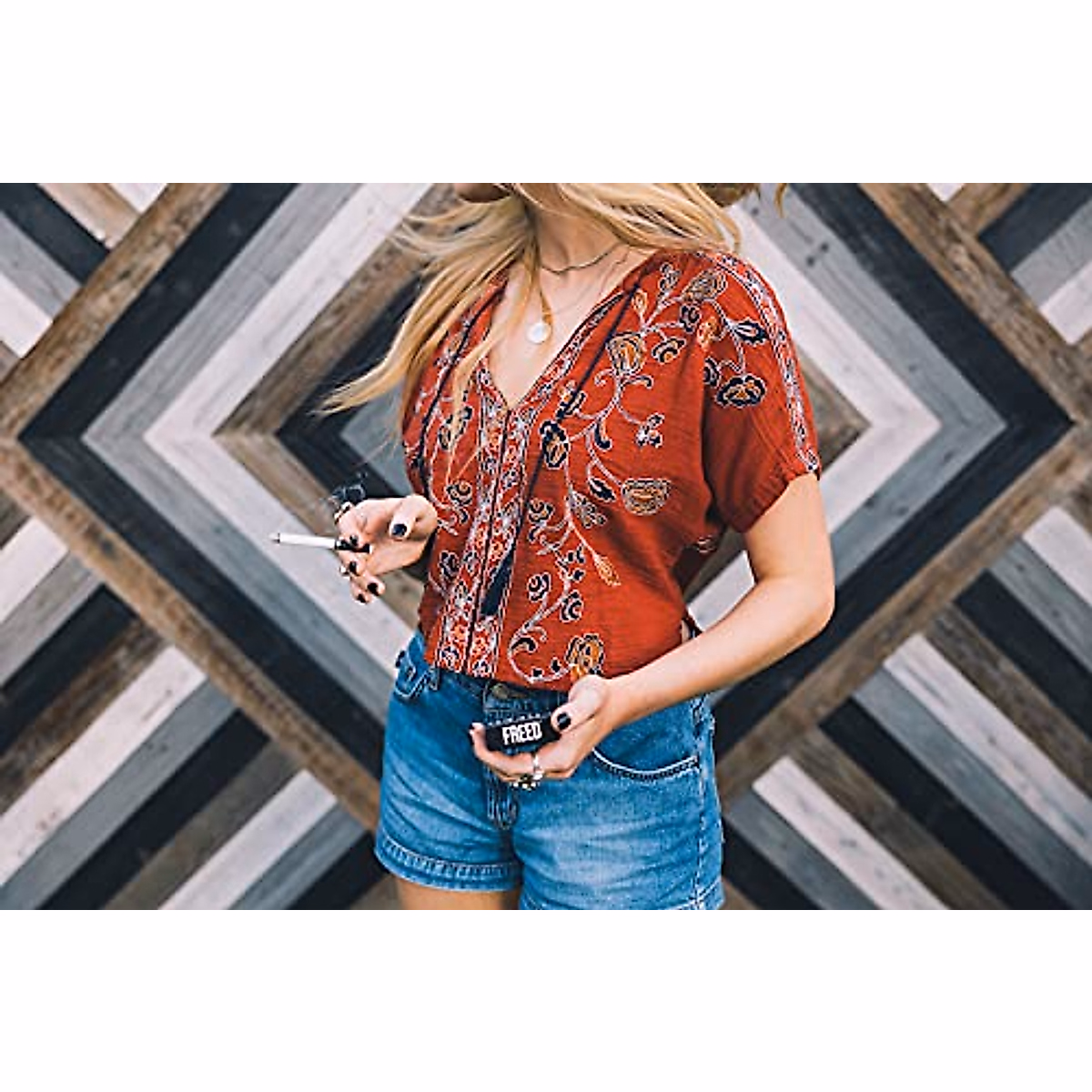 FREED - Herbal Cigarettes - 100 Natural Herbs - 1 Pack (12 Smokes per Pack) - Tobacco Free & Nicotine Free - Made in The USA,Green, White, Black,12 Count (Pack of 1)