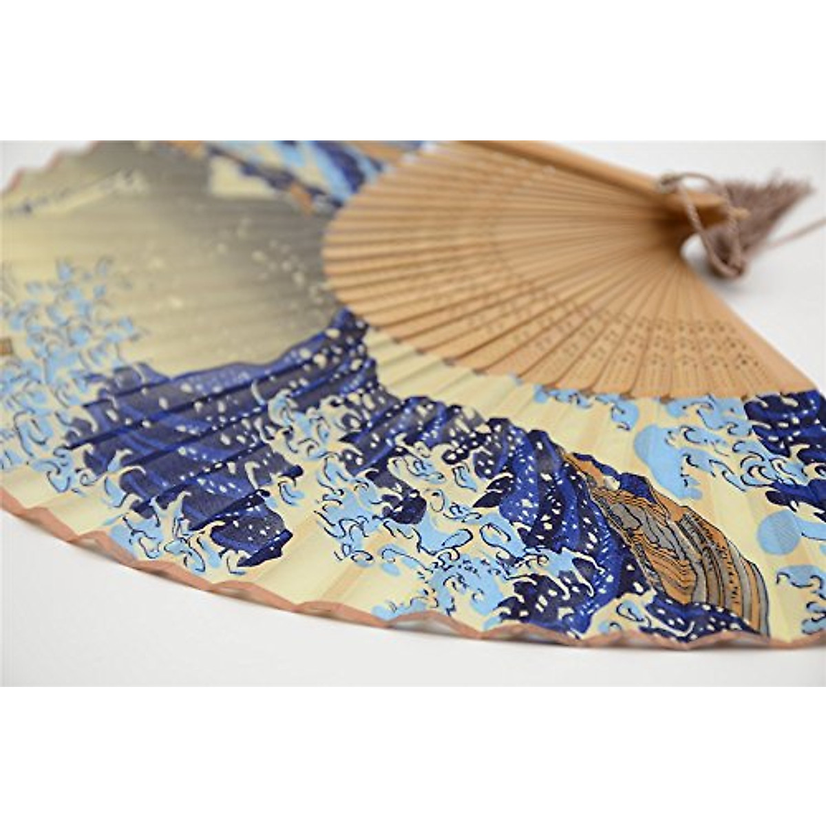 OMyTea® Landscape 8.27"(21cm) Folding Hand Held Fan - with a Fabric Sleeve for Protection for Gifts - Japanese Vintage Retro Style (Kanagawa Sea Waves)