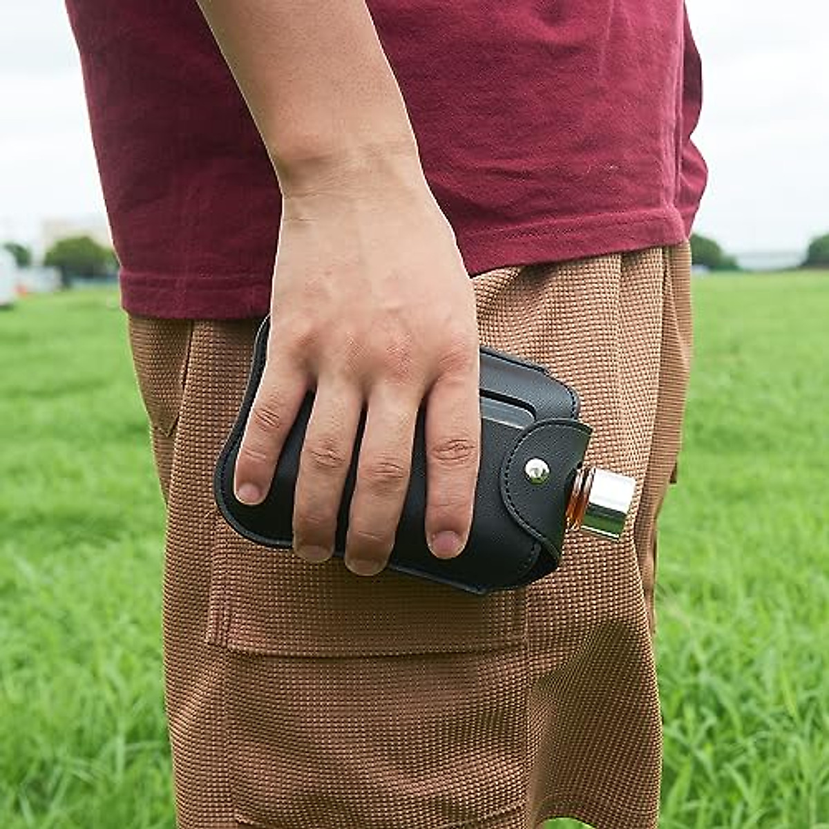 Delove Small Modern Glass Hip Flask with Removable Leather Sleeve - Durable Whiskey Flask for Men & Women - Leather Glass Flask for Liquor & Spirits,Wine (4oz x 4, Black)