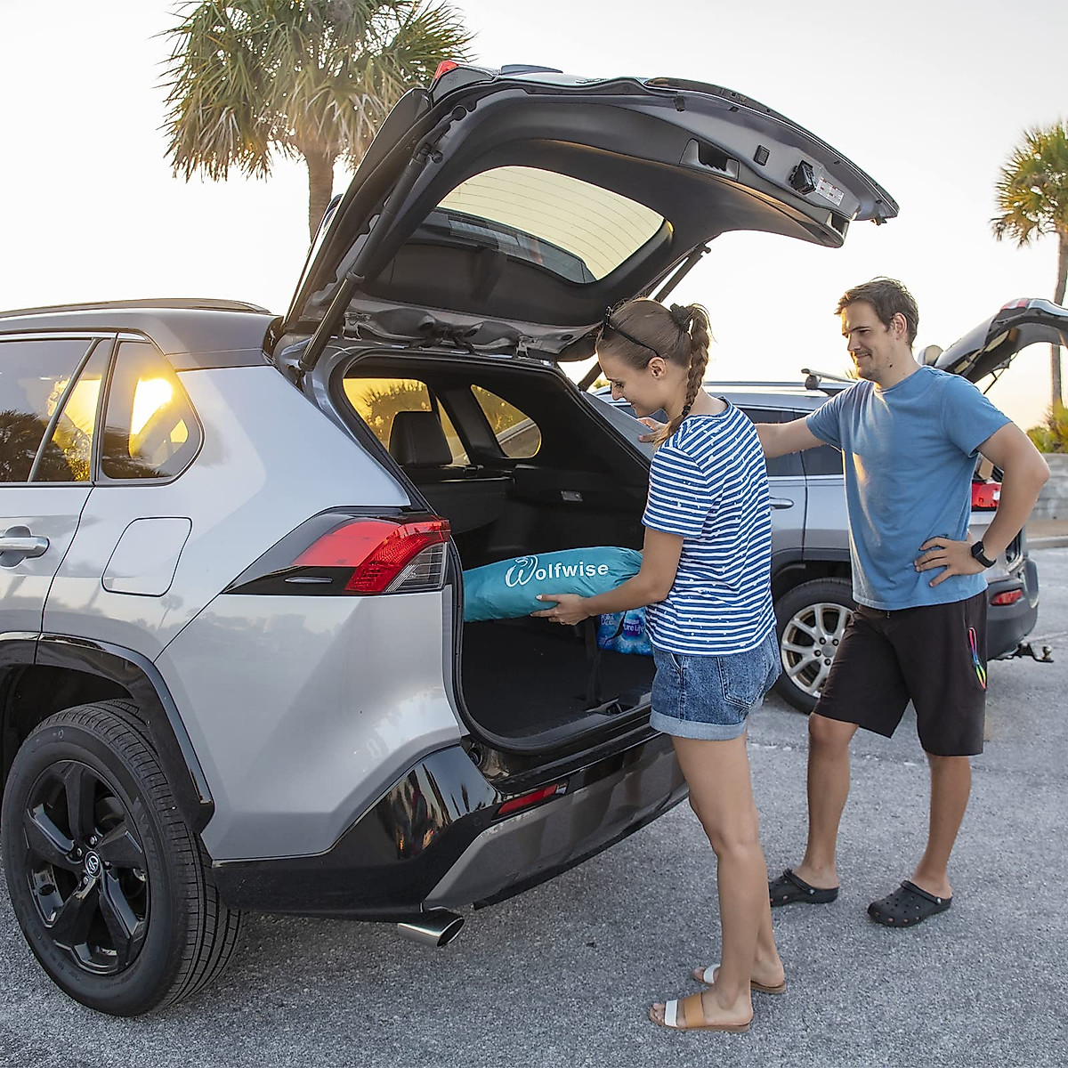 WolfWise 2-3 Person Portable Beach Tent UPF 50+ Sun Shade Canopy Umbrella with Extendable Floor, Blue