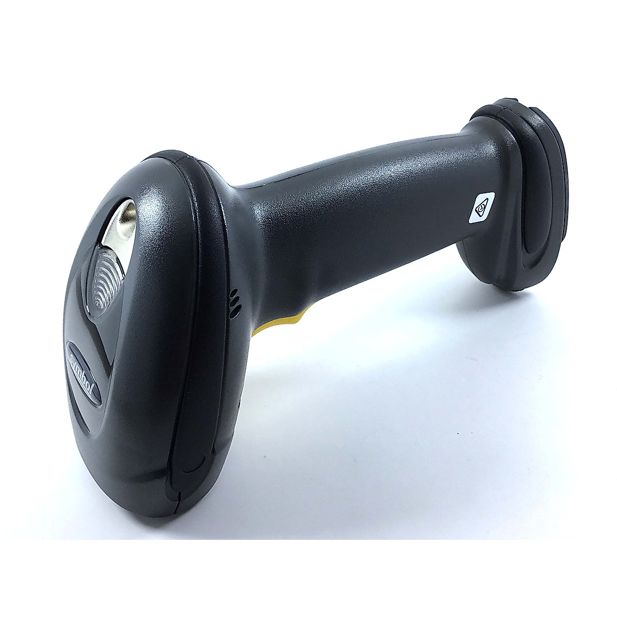 Zebra DS6878 General Purpose Omni-Directional Cordless Bluetooth Barcode Scanner/Imager (2-D, 1-D, PDF417 and Mobile Phone displays) with USB Cable (Renewed)