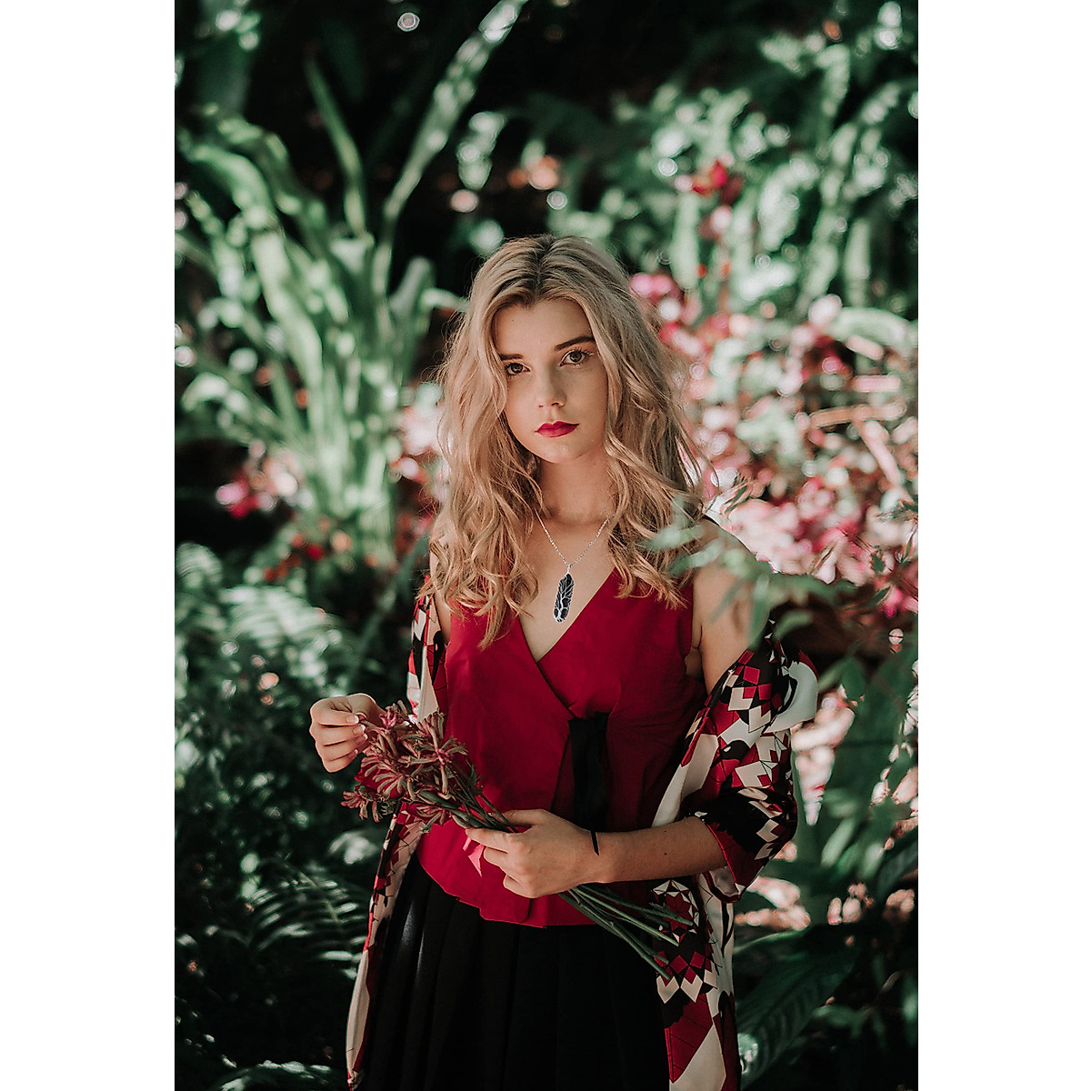 XIANNVXI Tree of Life Wire Wrapped Crystal Point Pendant Necklace Reiki Healing Crystal Stone Black Agate Necklaces Natural Hexagonal Gemstone Quartz Jewelry for Women