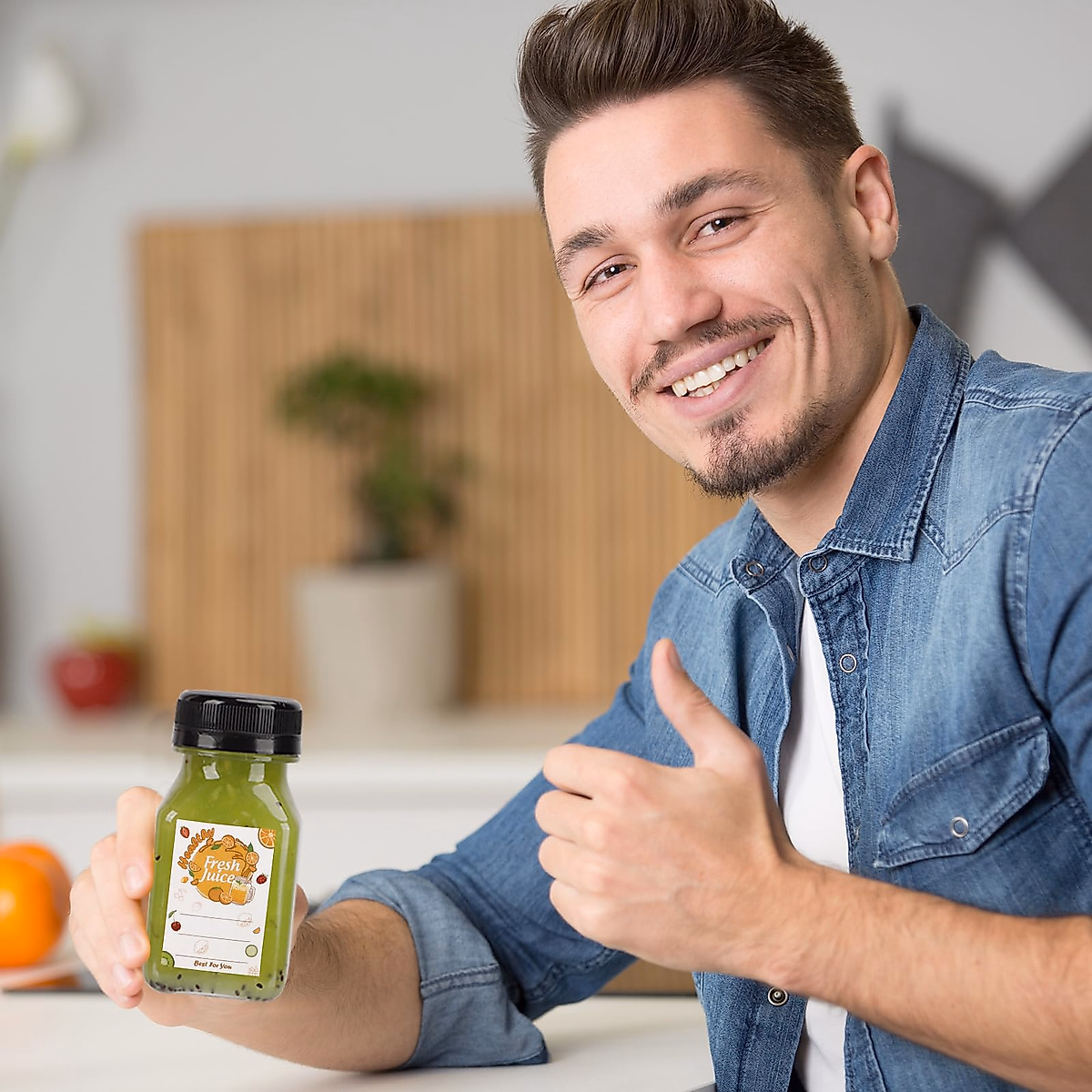 TOMNK 105pcs 4oz Shot Bottles with Caps, Reusable Mini Juice Bottles with Lids, Labels, Funnel and Brush Beverage Containers for Juicing, Milk and Beverages