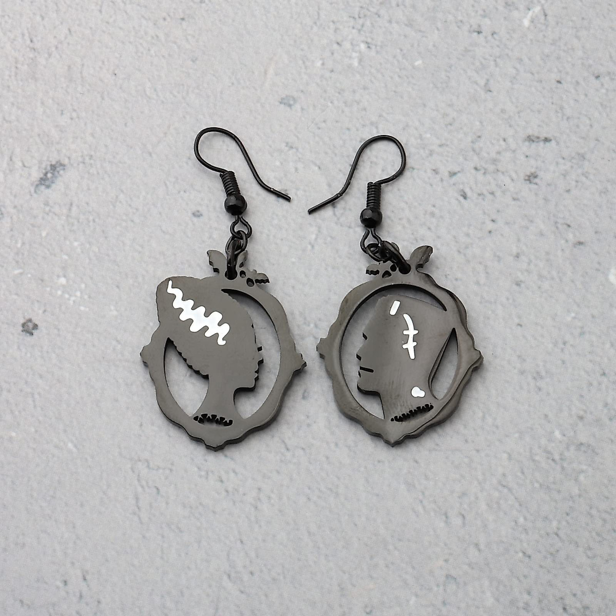 ENSIANTH Frankenstein Couple Gift Frankenstein's Monster & His Bride Earrings Horror Movie Gift Halloween Party Jewelry (Frank Earrings)