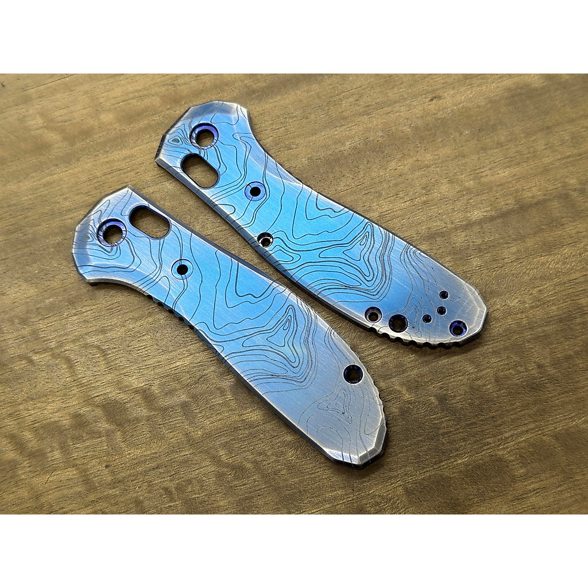 Black TOPO Titanium Scales for Benchmade GRIPTILIAN 551 & 550