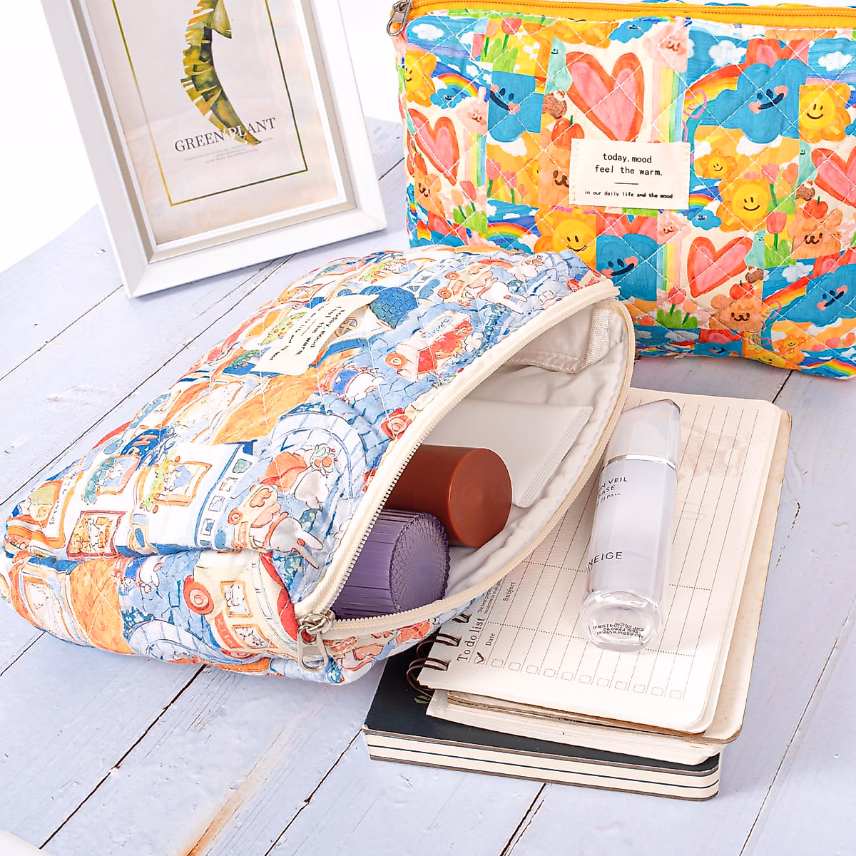 Cotton Quilted Makeup Bag Cut Cosmetic Pouch Large Capacity Flap Handheld Travel Cosmetic Bag Kawaii Coquette Aesthetic Floral Toiletry Bag for Women (Bunny)