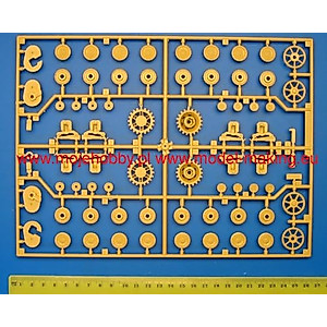 Academy ACA13236 Model Kit, Various