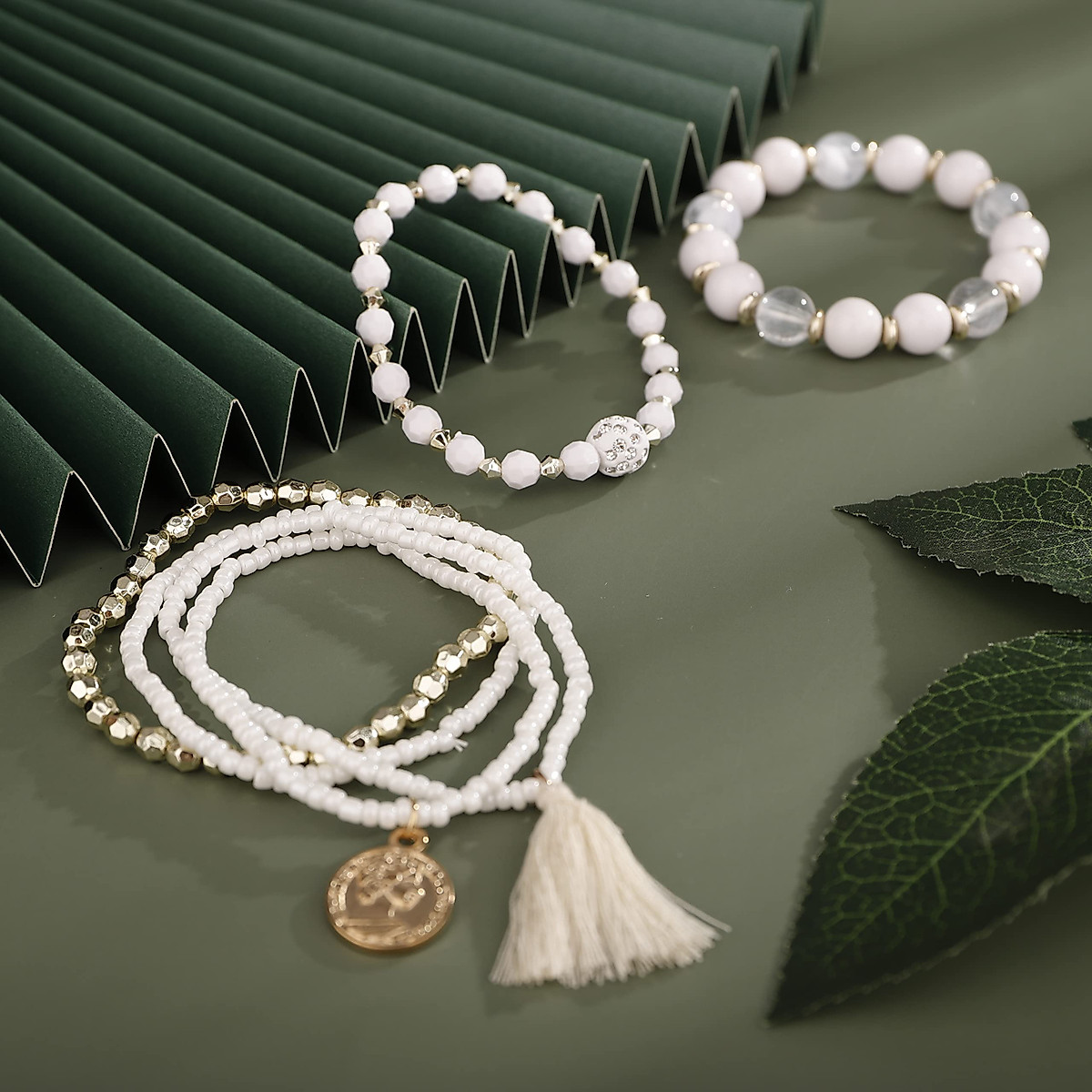 YERTTER 6pcs Bohemian Layered Rice Beads Ethnic Beaded Pendant White Tassel Stretch Stackable Strand Bracelet Rice Beads Bracelet Statement Gift for Women Girls（White）