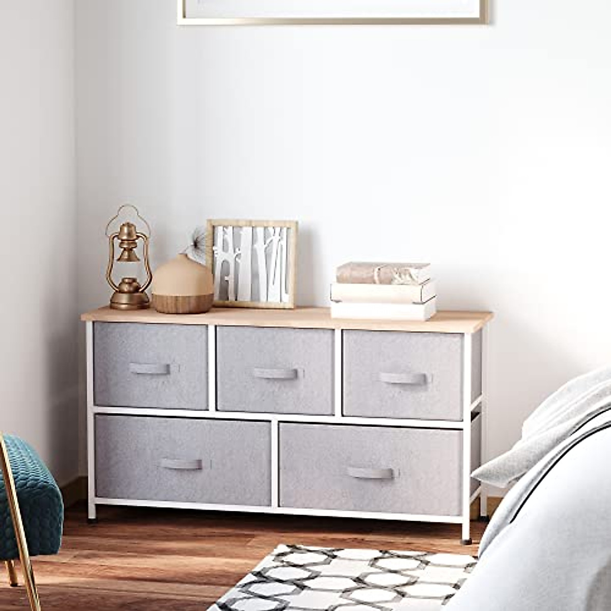 HOMCOM 40" L 5 Drawer Horizontal Storage Cube Dresser Unit Bedroom Organizer Livingroom Shelf Tower with Fabric Bins