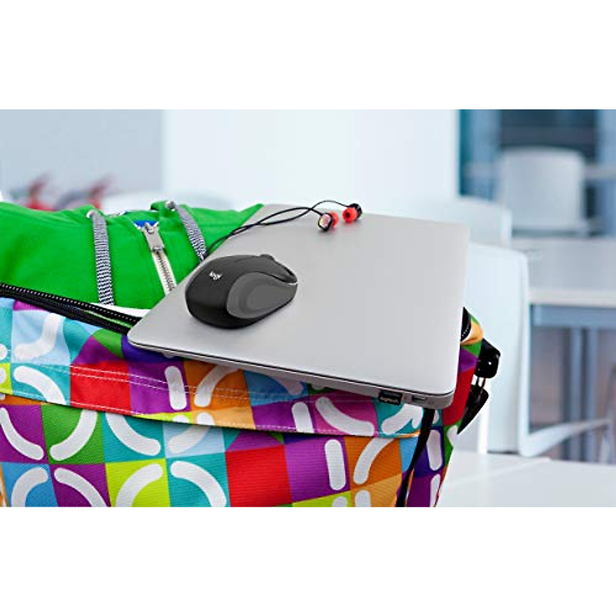 Logitech Wireless Mini Mouse M187 Ultra Portable, 2.4 GHz with USB Receiver, 1000 DPI Optical Tracking, 3-Buttons, PC / Mac / Laptop - Black