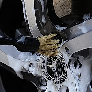 4 PCS Car Boars Hair Detailing Brushes Set, Interior Cleaning Dusting Brushes, Ultra- Soft Auto Detail Brush Perfect Automotive Exterior Cleaning Tool Emblems Wheels Upholstery Air Vents Leather Seat