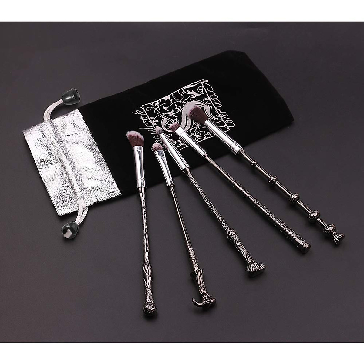 Gifts Wi-zard Wand Makeup Brushes 5 PCS Makeup Brush Set for Foundation Blending Blush Concealer Eyebrow Face Powder