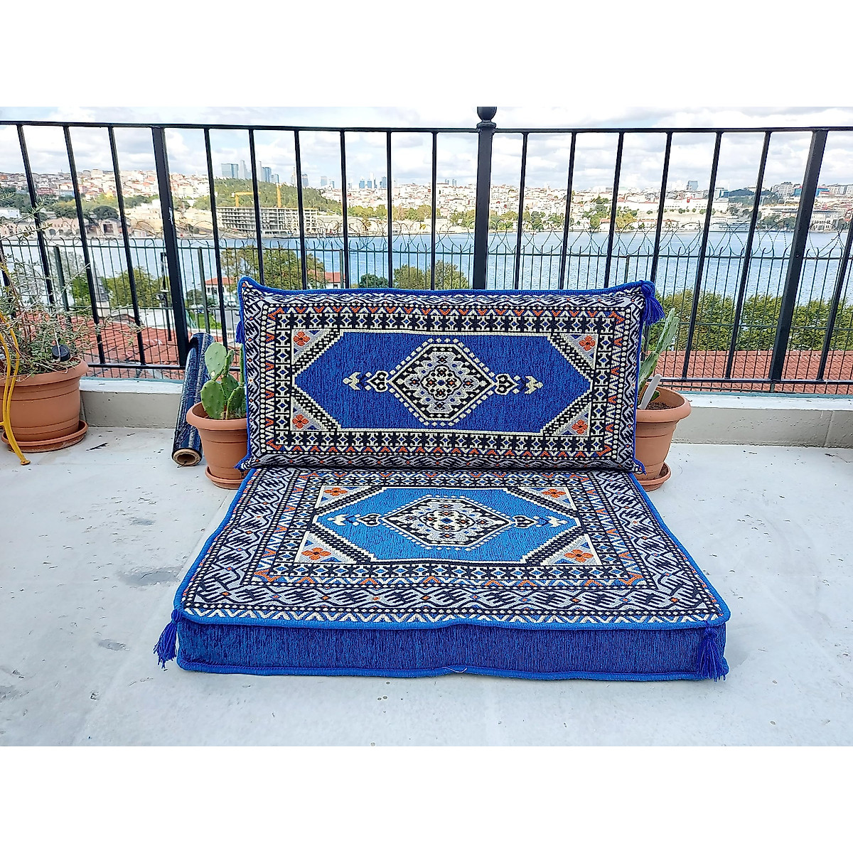 Loveseats, Sectional Sofa, Arabic Sofa Floor Seating Set, Pallet Sofa, Floor Cushions, Turkish Floor Sofa, Arabic Majlis, Kilim Rug Design (Blue)
