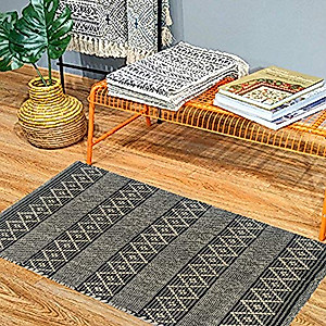 Chardin home Black & Ivory Boho Throw Rug 2x3 feet |Hand Woven Farmhouse Rug | Great in Kitchens entryways doormats Bathrooms Meditation Mat | Machine Washable & Reversible Cotton Rugs