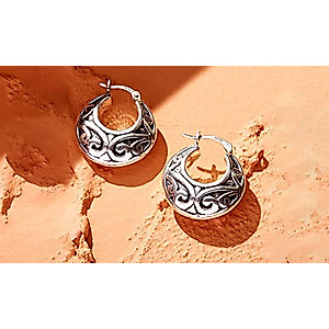 Savlano 925 Sterling Silver Small Round Hoop Earrings for Women