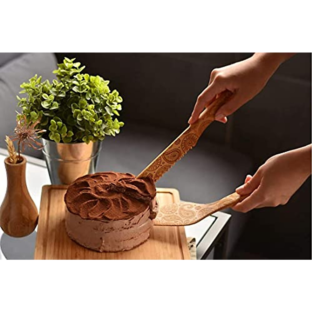 Natural Bamboo Wood Cake Knife and Serving Set, Patterned Serrated Knife and Spatula, Cake Cutting Set, Stylish and Elegant
