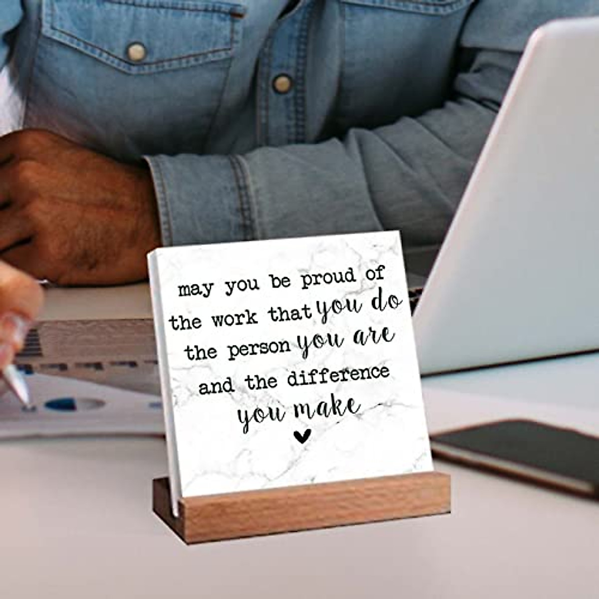 CIHUBS Office Gifts Retirement Gifts for Women Men Party Decoration Ceramic Plaque Table Decorations Sign for Teacher Nurses Coworker Farewell Thank You Gift (White May you be proud of the work)