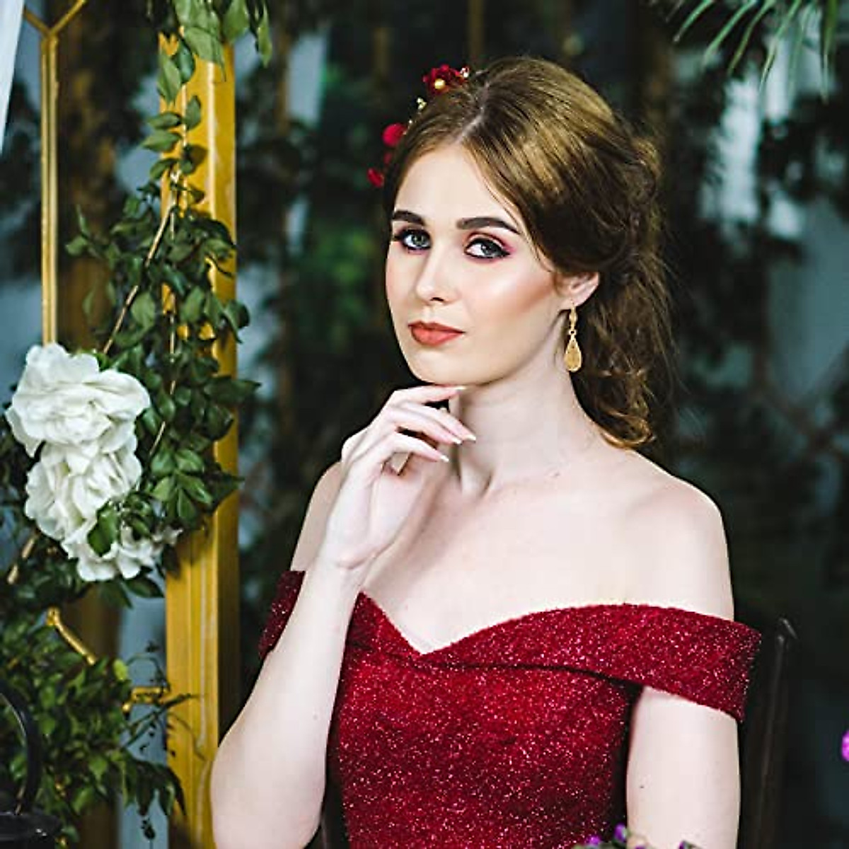 WSKFLY Gold Dangle Earrings for Women, 18K Gold Plated Waterdrop Cutout Drop Earrings (Gold)