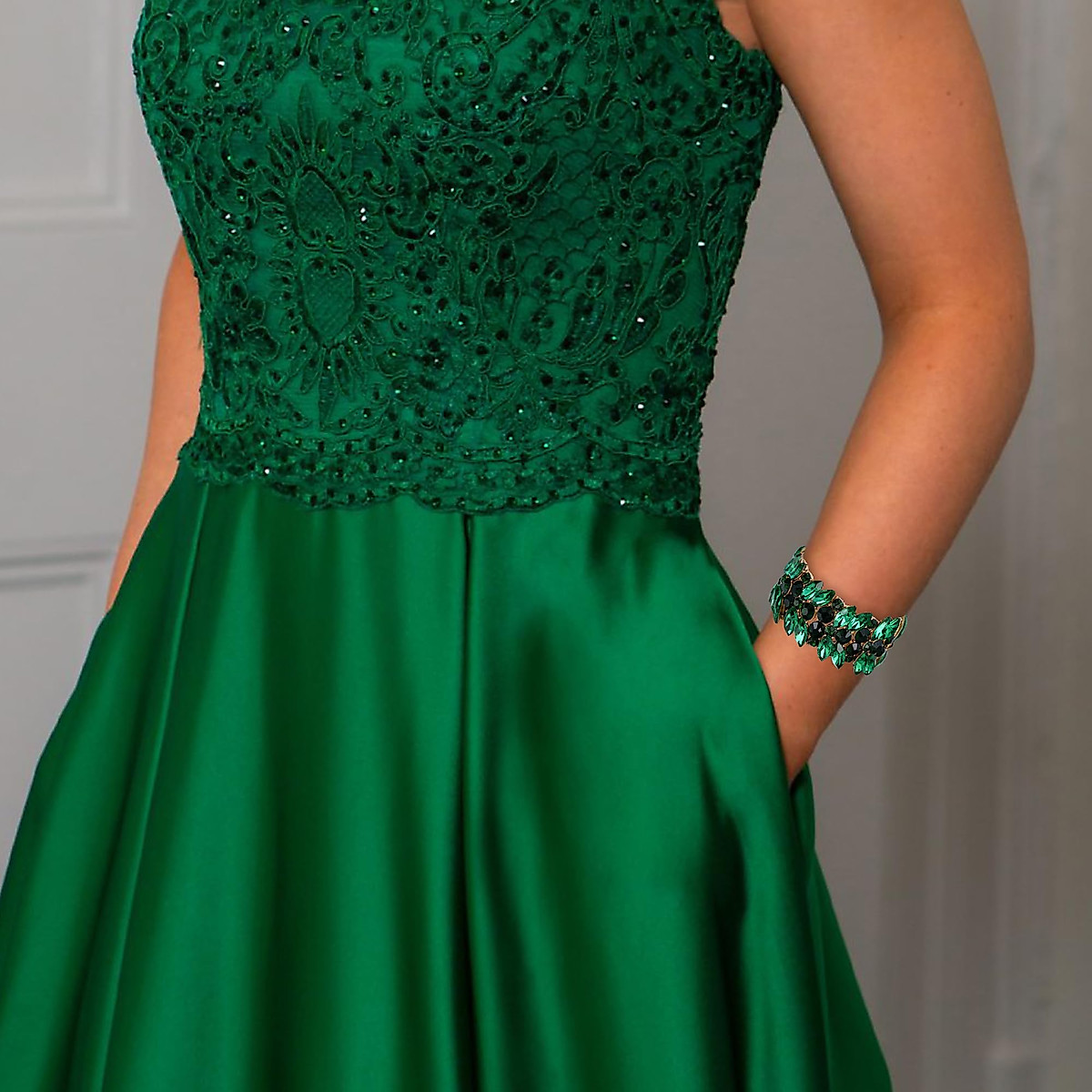 EVER FAITH Women's Elastic Stretch Bracelet Marquise Crystal Art Deco Prom Jewelry Green Antique Gold-Tone