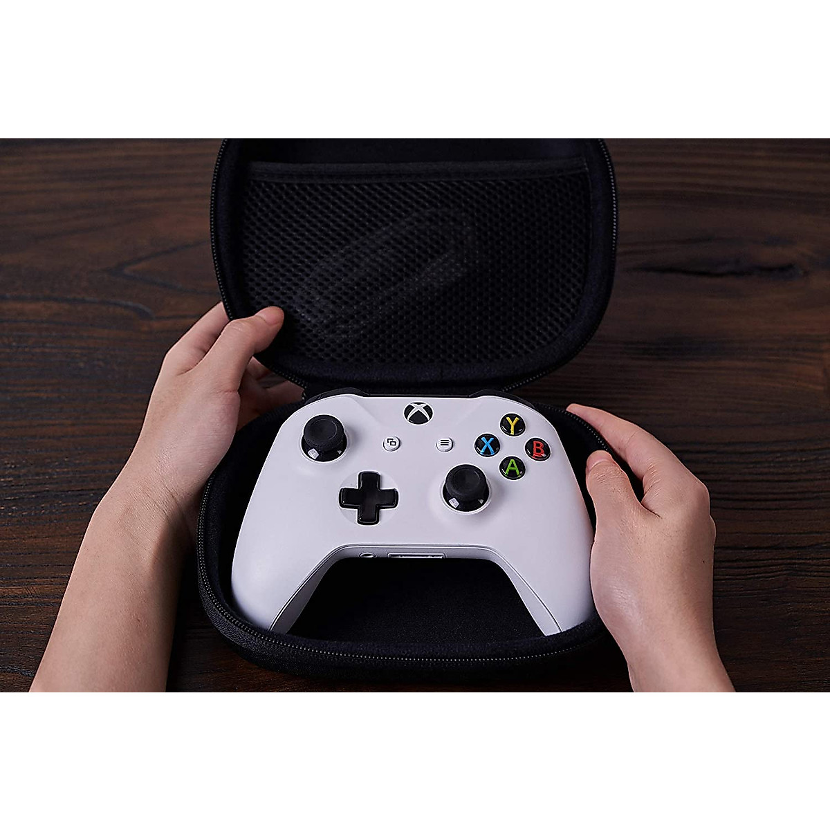 8Bitdo Classic Controller Travel Case for Sn30 Pro+ & Pro 2 Controllers, Switch Pro, PS5, PS4, Xbox One Controller and More