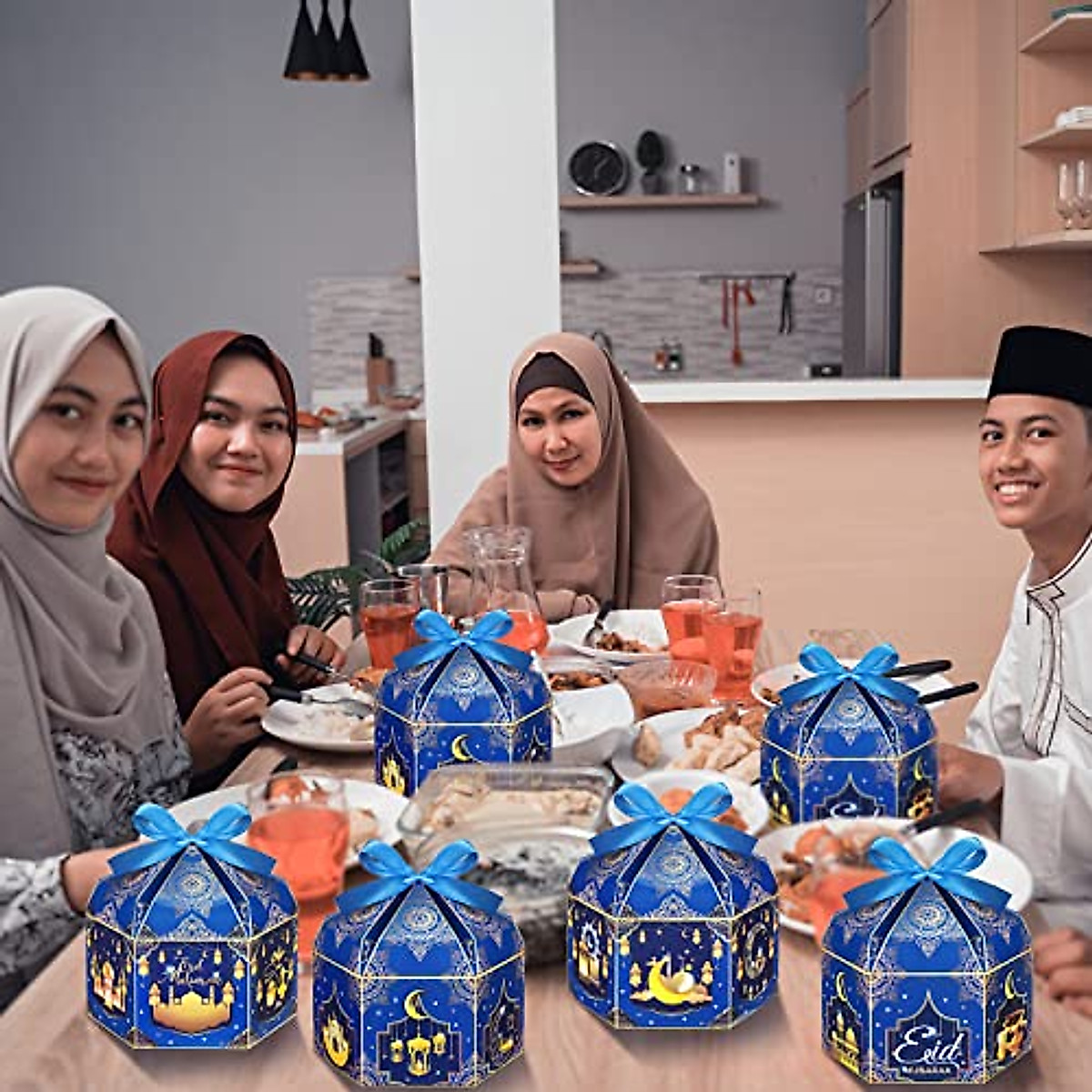 16 Pcs Ramadan Eid Mubarak Treat Boxes Ramadan Gift Boxes Eid Mubarak Party Favors Decorations Muslim Ramadan Candies Goodies Boxes with Ribbon for Eid Supplies 6.9 x 5.1 x 3.5 Inch, 4 Designs