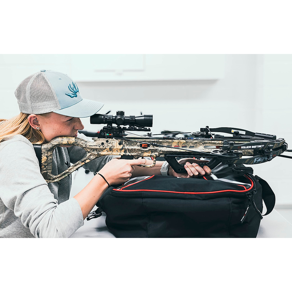 Killer Instinct Hypr Lite Crossbow Bolts 20 inch (6 Pack). These High Velocity Bolts Come in at 370 Grains. Add Them to Your Hunting Accessories on Your Next Outing!