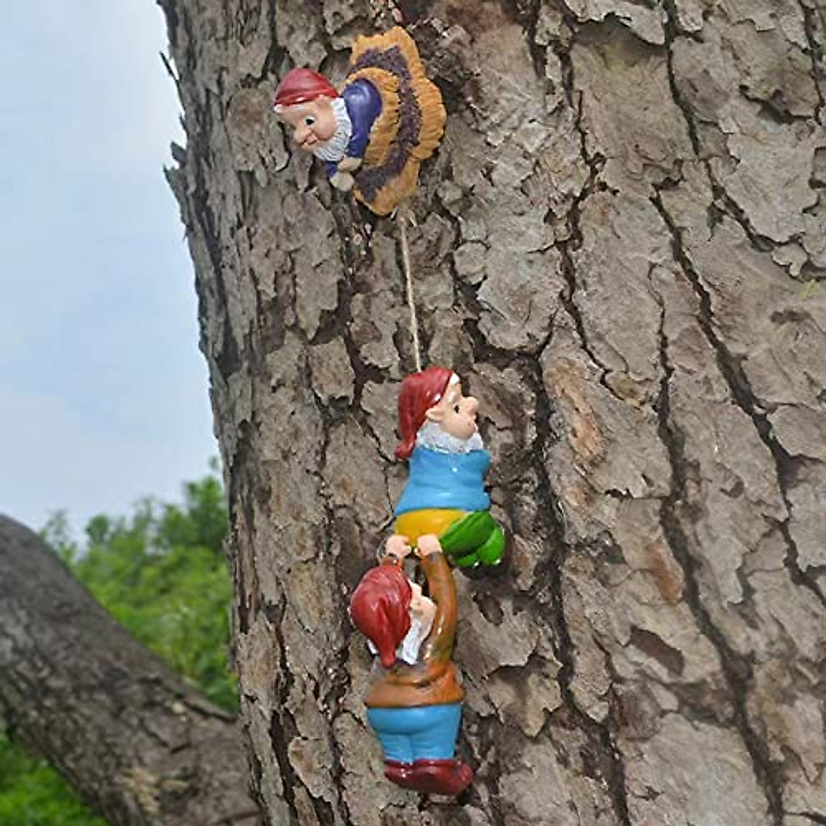Naisicore Tree Climbing Gnome Statues, Resin Gnomes Tree Hugger Figurines, 3 Mini Gnome Tree Hanging Ornament, Garden Landscape Decor for Yard Lawn Art