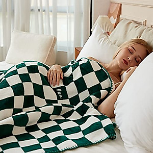 Aqaprert Sherpa Fleece Throw Blankets with Checkerboard Grid Pattern, Thick Double-Sided Flannel Sherpa, Warmer Comfort Reversible Shaggy Cozy Decor for Home Bed Couch (Green, 50''x60'')