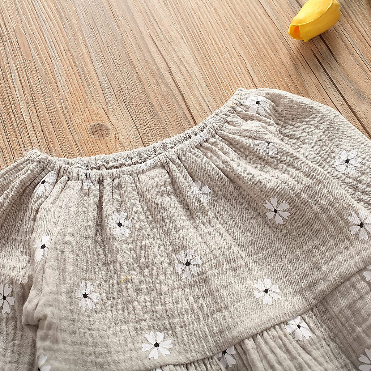 Newborn Baby Girls Floral Print Long Sleeve Round Neck Vintage Romper Infants Ruffles Jumpsuit (0-6months, Grey Flower)