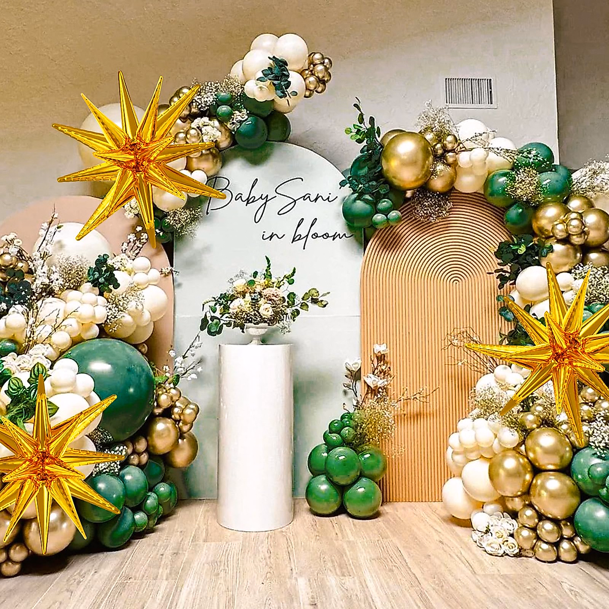 137Pcs Green and Gold Balloons Garland Arch Kit with Stars - 5 10 12 18 inch Dark Green Gold Confetti Latex Balloons for Birthday Baby Shower Emerald Green Jungle Party Decorations