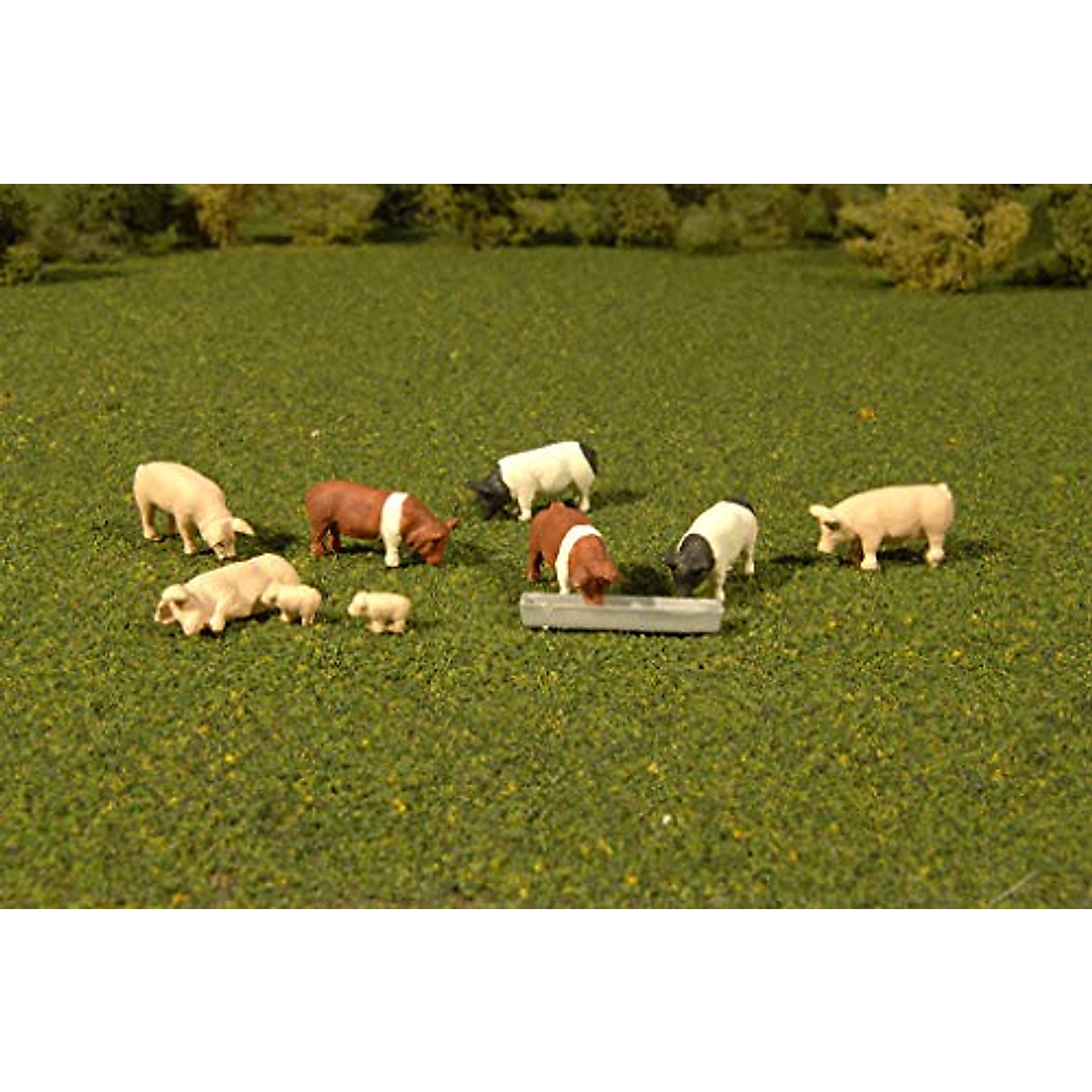 Bachmann Scene Scopes-Miniature Figures-Pigs (9Pcs/Pak) HO Scale, Multicolor