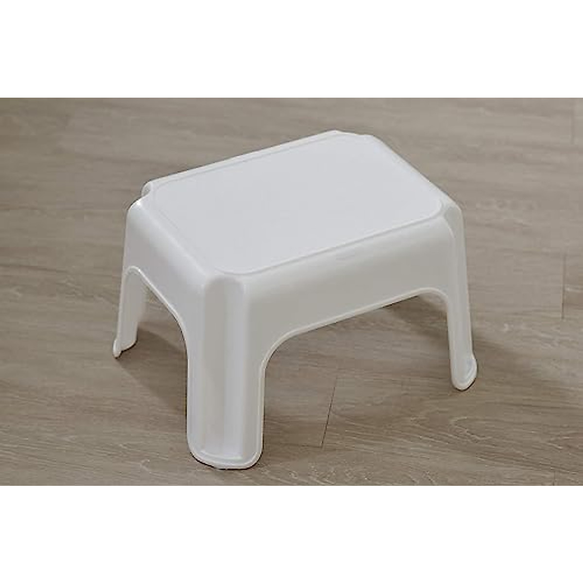 Rubbermaid Step Stool, 9.5-Inch High, White, Plastic, Small Single Step Stool for Kids/Adults in Home/Kitchen/Laundry/Garage/Bathroom (Pack of 2)
