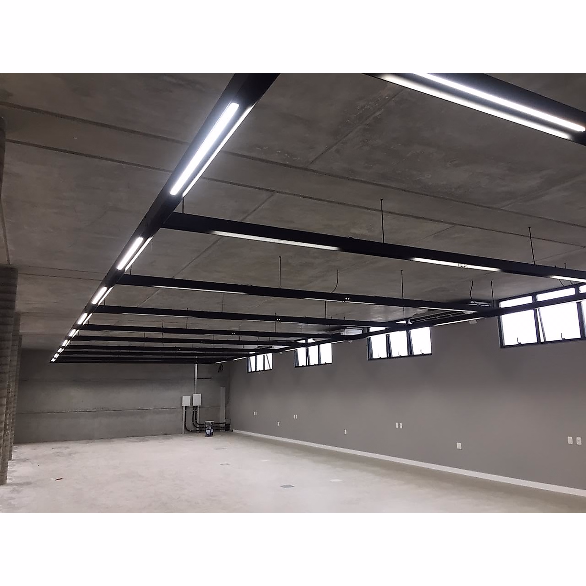 ESB Led Linear High Bay Light Fixture, 84W 10.080LM, 5000K Workshop Lighting for Garage Warehouse Industry, Aluminium, IP66