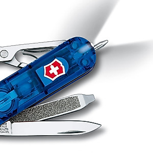 Victorinox Signature Lite Swiss Army Knife, Compact, 7 Functions, Swiss Made Pocket Knife with Pressurized Ballpoint Pen, LED and Key Ring - Sapphire