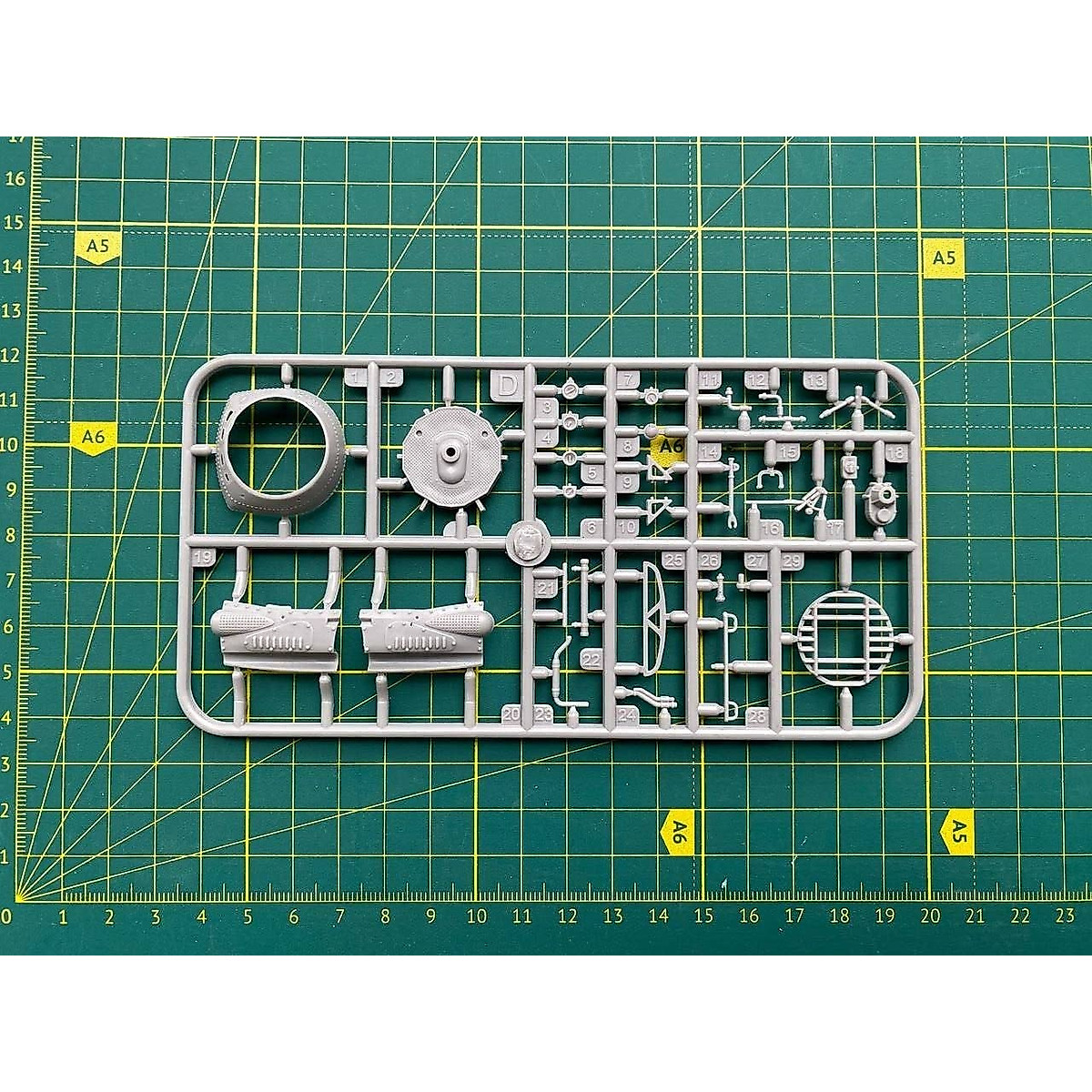 Roden 636 - 1/32 - SPAD XIIIc1 Scale Plastic Model Aircraft kit