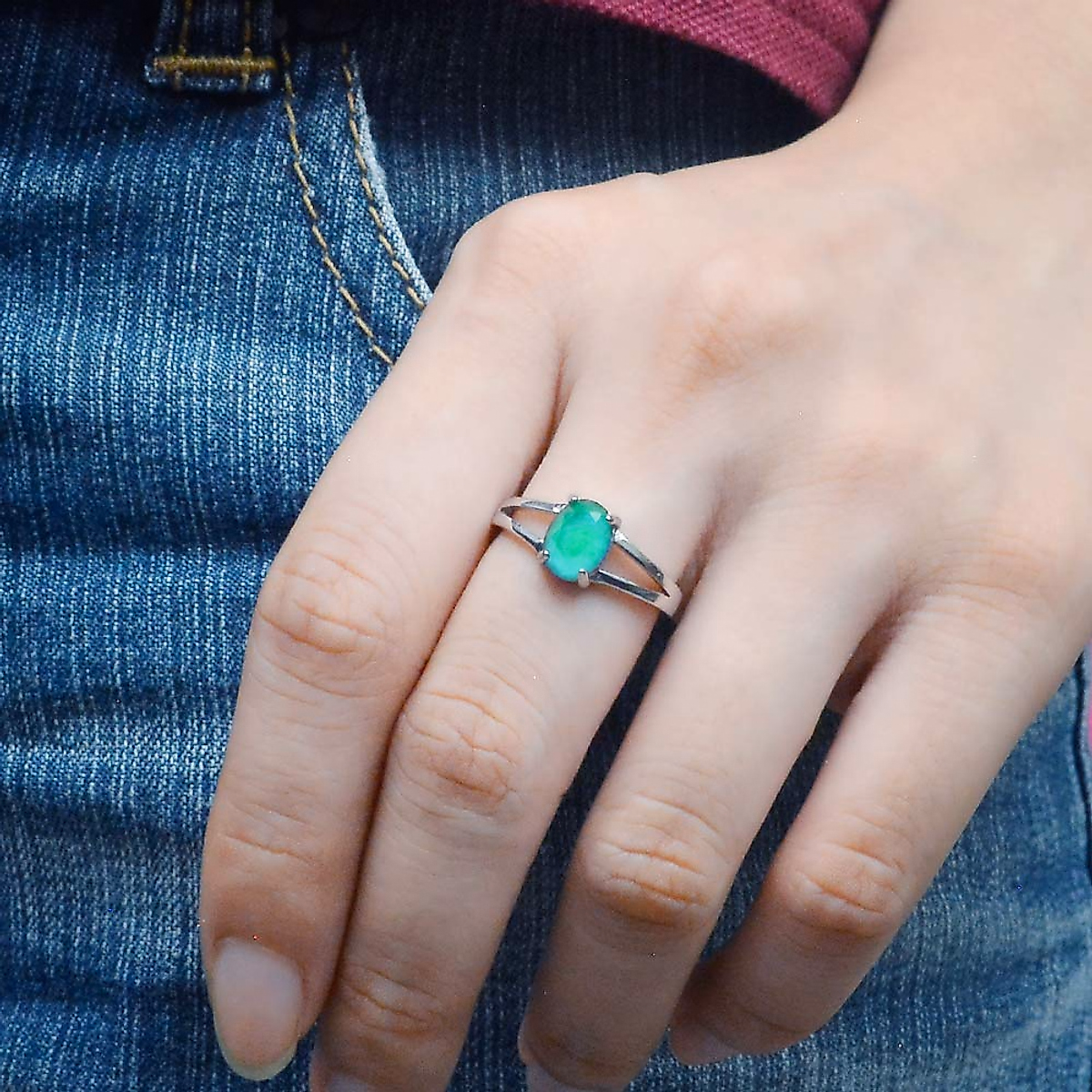 FUN JEWELS Minimalist Mood Ring in Silver Size Adjustable with Color Changing Facet Oval Crystal Stone For Women