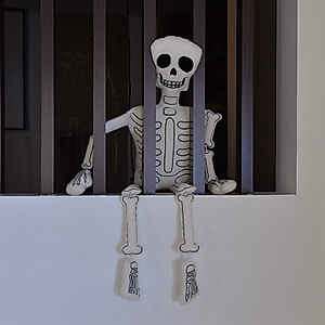 bigmon: 43 inch Skull and White Bones; Head Structure of White Bone Man; Stuffed Plush Toys; Halloween Plush Skeleton (110cm); Shelf Decoration, Handmade Halloween Decorations, Plush Skeleton Dolls