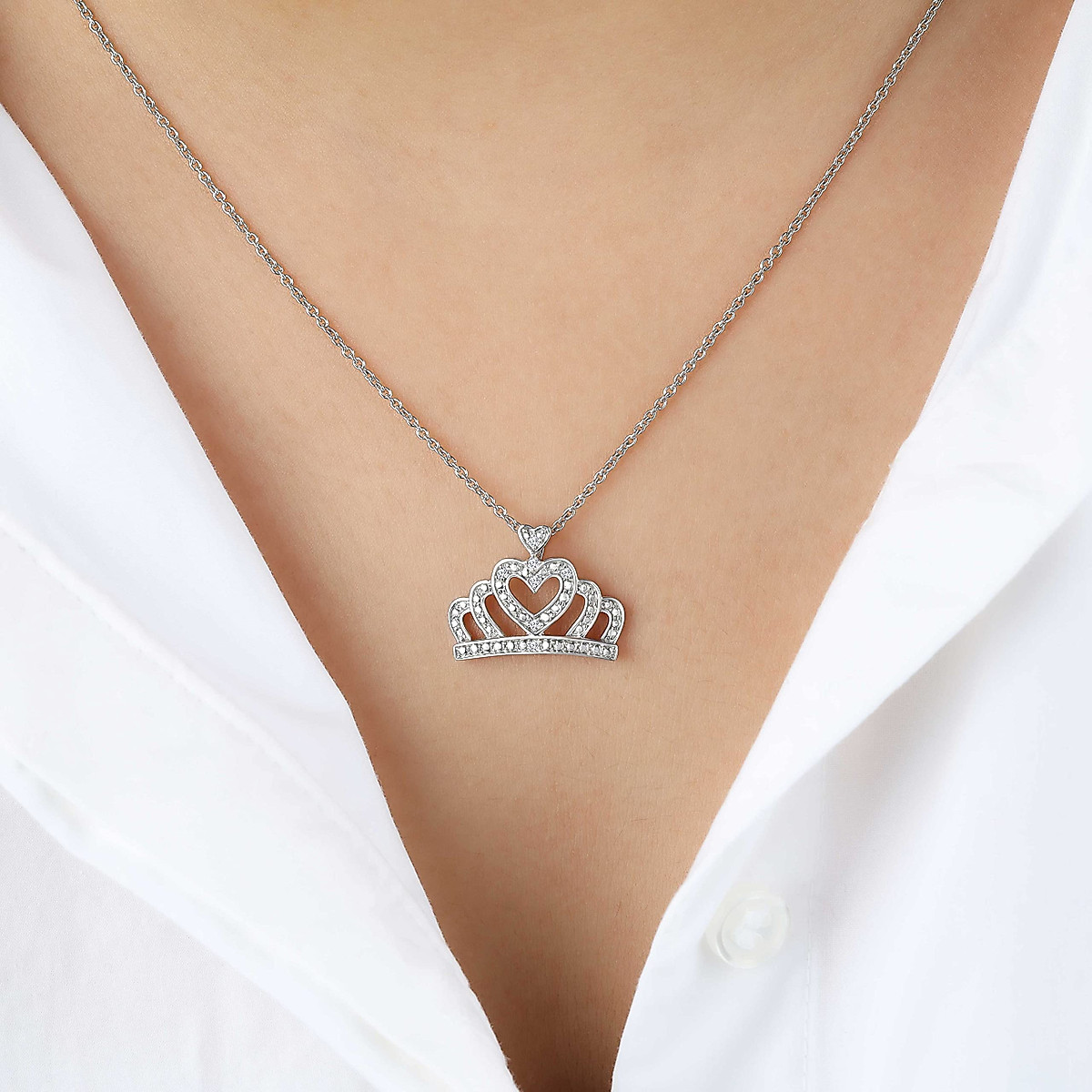 Elmas 0.05CT Round White Diamond 925 Sterling Silver Crown Pendant Necklace for Women