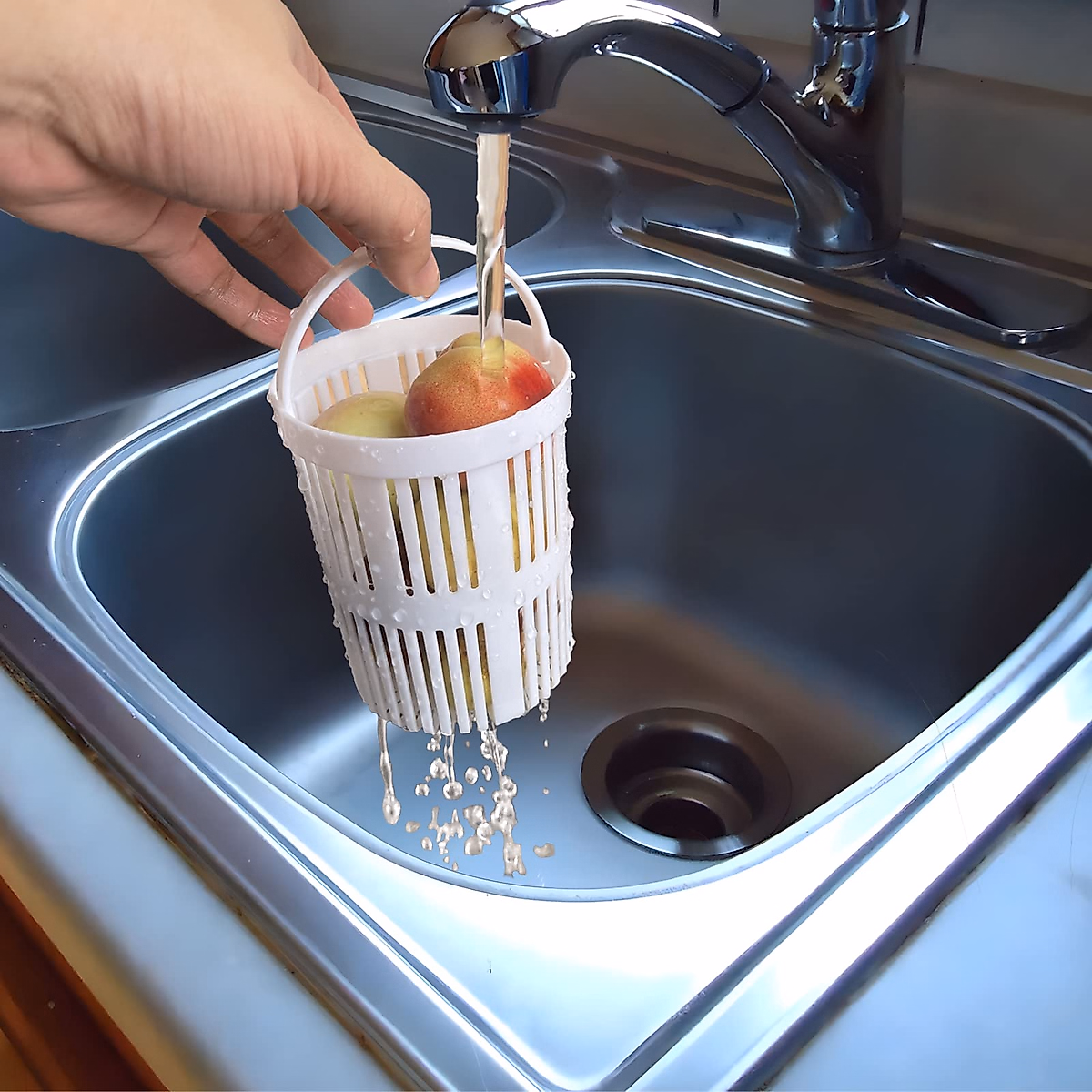 RAKIGI Plastic Pickle Jar with Strainer Flip Pickle Storage Container with Strainer Insert Bucket of Pickles with Leak Proof and Lock It Lid for Dry and Wet Separation of Cucumbers Jalapenos Food