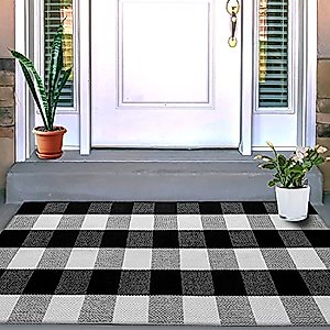 VUDECO Black and White Checkered Rug 23.5” x 52” Large Buffalo Plaid Rug Outdoor Front Porch Rug Door Mat Decor Kitchen Rug Farmhouse Style Christmas Door Mat Checkered Runner Rug