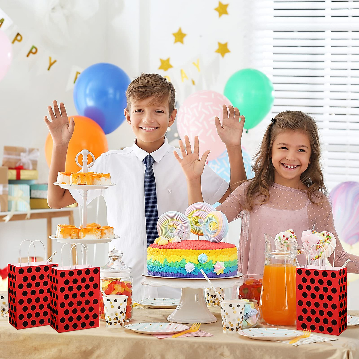 16 Pack Ladybug Party Bags Ladybug Candy Bag Ladybug Treat Paper Bags Ladybug Favor Bags with Handles Red Black Polka Dots Bags for Baby Shower Ladybug Themed Birthday Party Supplies