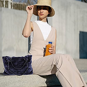 KESYOO Womens Tote Purse Chic Tote Bag Plush Tote Bag Chain Bag Fuzzy Handbag Large Capacity Single Shoulder Bag for Shopping Ourdoor Hand Bags