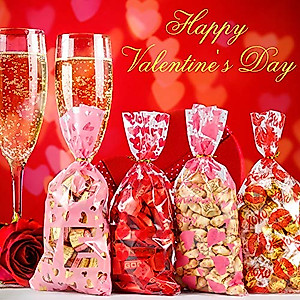Valentines Day Candy Goody Bags, Valentine Goodie Bags for Kids, 133 Pcs - Valentines Cellophane Treat Bags, Clear Goodie Bags With Ties, Cellophane Cookie Bags, Valentines Day Gift Bags, 7 Designs