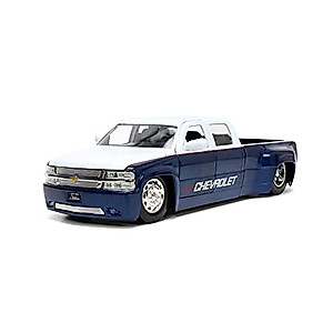 Jada Toys Just Trucks 1:24 1999 Chevy Silverado Dually Die-cast Car with Tire Rack, Toys for Kids and Adults