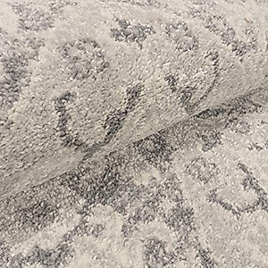 SUPERIOR Ornate Giovanna Runner Rug, 2' 7" x 8', Light Grey