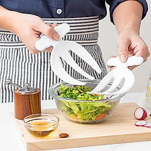 Salad Hands 2 Pack Plastic Salad Mixer Salad Servers Salad Claw for Tossing and Serving Salad, Pasta, Buffets, Fruit Humanized Design Curved Handle Food Mixing Tools Kitchen Gadget (White)