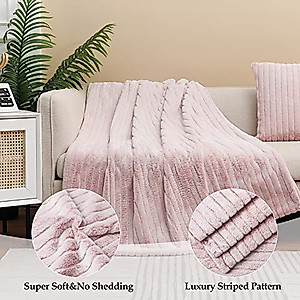 Mary Hatch Pink Faux Fur Throw Blanket Fuzzy Soft Luxury Decorative Blanket Fluffy Faux Rabbit Fur Throw Reversible Minky Plush for Couch Living Room Sofa Bed 50x60 inch