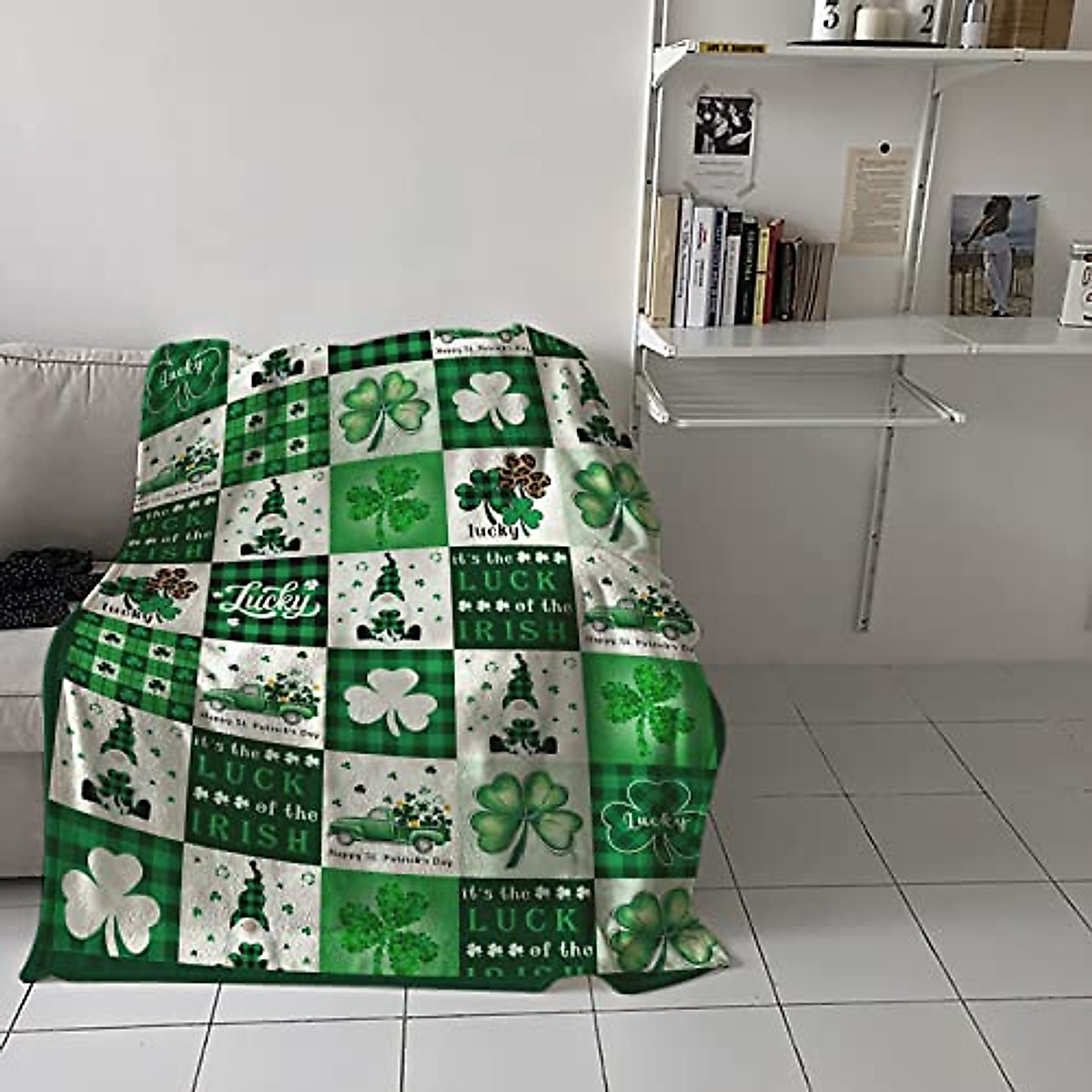 St. Patrick's Day Shamrock Super Soft Flannel Fleece Throw Blankets Lucky Clover Gnome Truck Green Plaid Blanket Lightweight Cozy Warm Fuzzy Plush Microfiber Blankets for Couch Bed Sofa 40x50inch